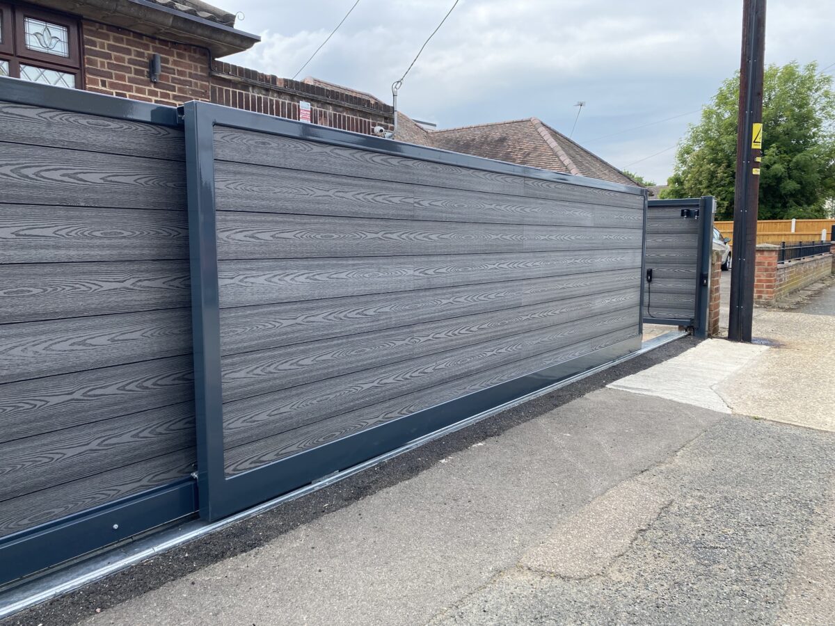 Automatic Gates: Our Top 8 Advantages - Essex Artisan